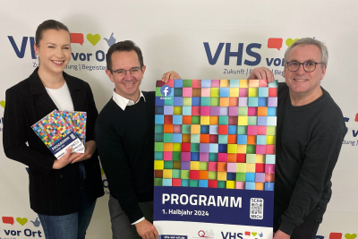 VHS-Programmheft für das erste Halbjahr im neuen Layout veröffentlicht - Kursanmeldungen ab dem ...